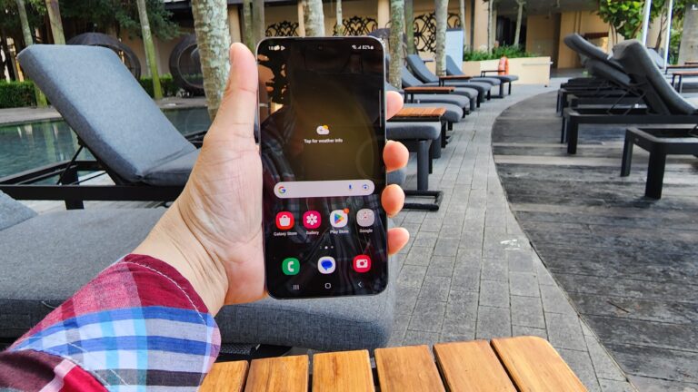 Samsung Galaxy S23: The Best Compact Phones - eRayn3